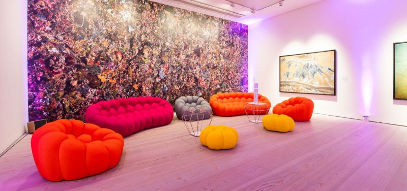 Hire the Anyone for Bubbles Lounge - Options